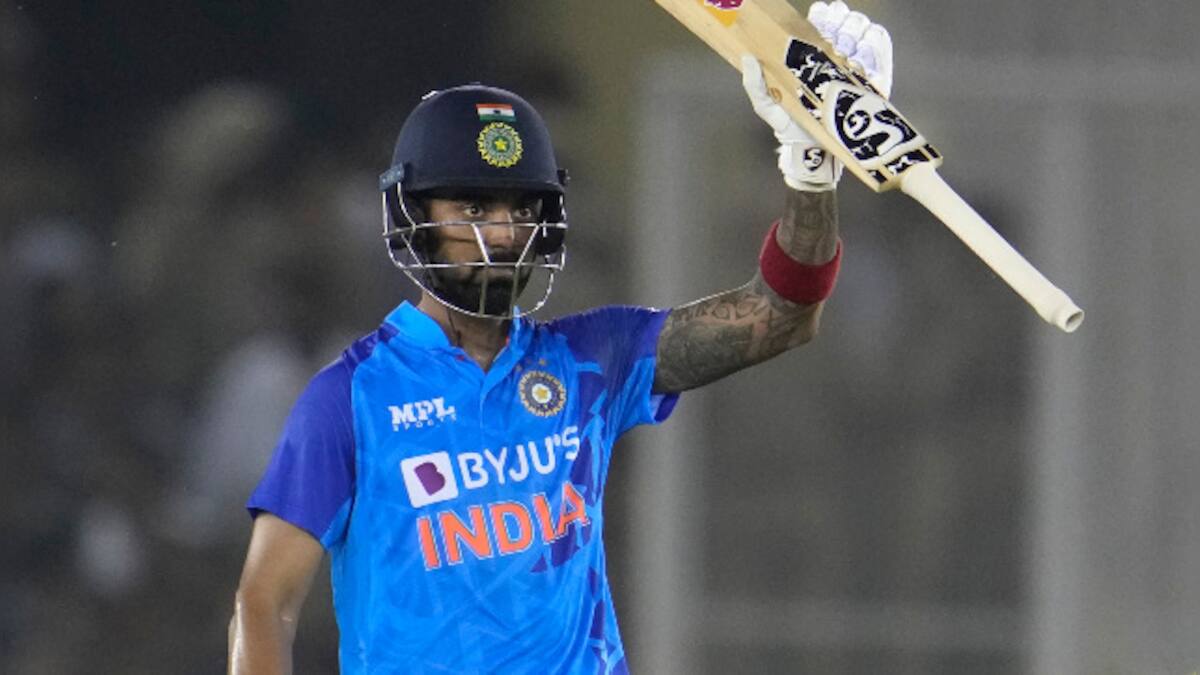 198 runs in 8 innings: Sunil Gavaskar gives his verdict on KL Rahul ...