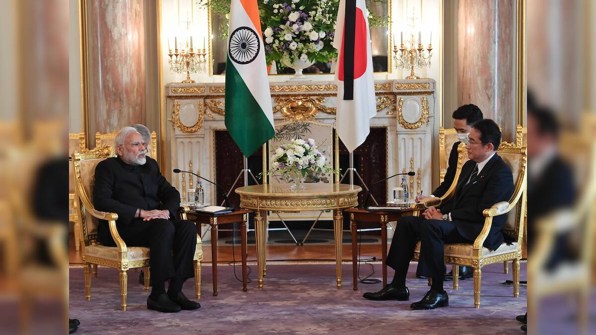 PM Modi meets Fumio Kishida; lauds Abe's role in boosting Indo-Japan ...