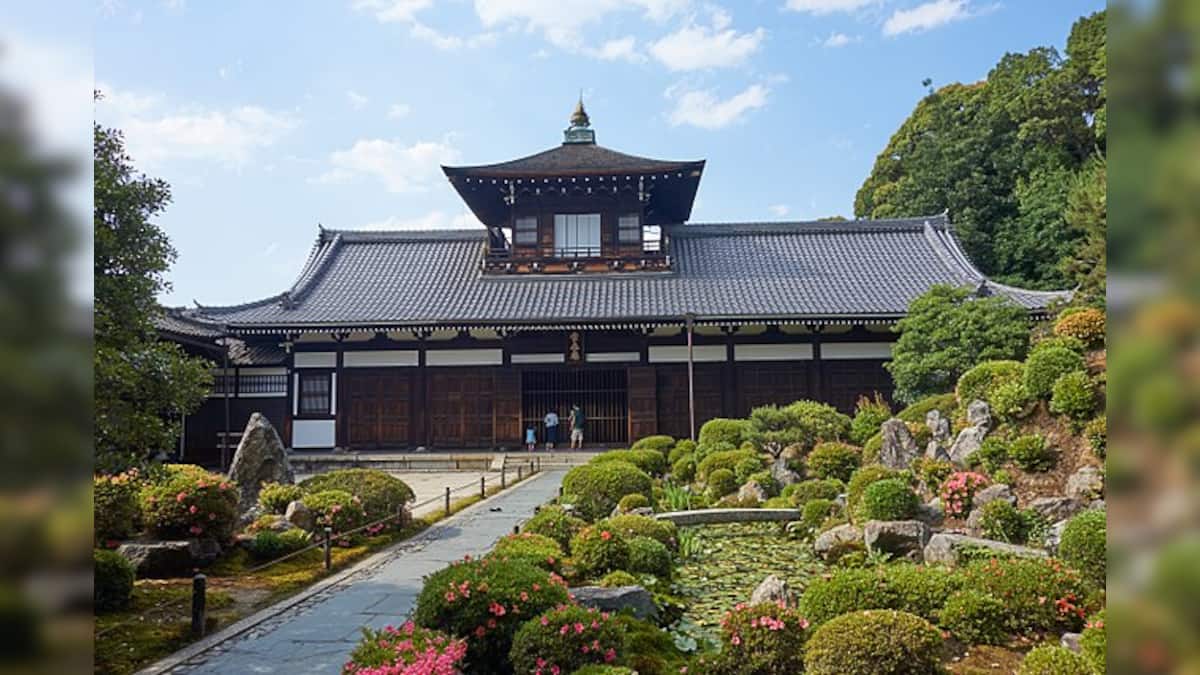 Japan's oldest toilet damaged in Kyoto car crash – Firstpost