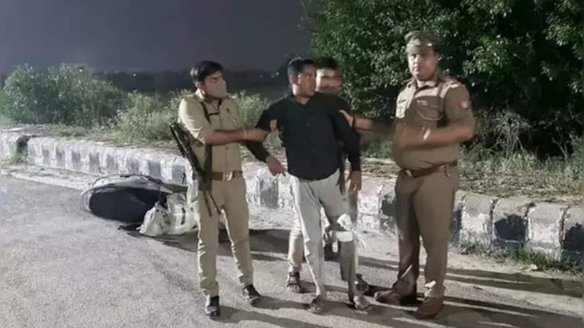 Uttar Pradesh: Police shoot dreaded miscreant in late night encounter in Noida – Firstpost