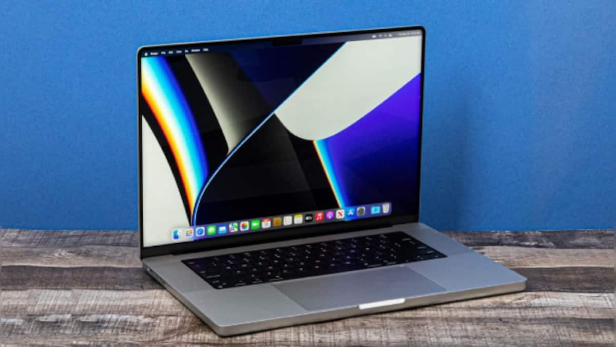 Apple may be working on a MacBook series with a touchscreen, likely to ...
