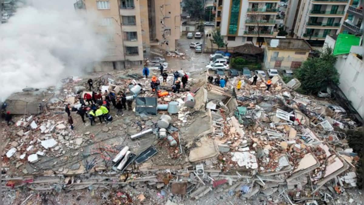Viral video: Rescuers pull out minor girl alive from rubble 12 hours ...