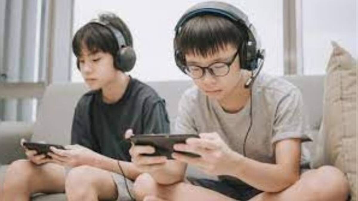 To stop kids from getting hooked to the internet, China to tighten web video curbs – Firstpost
