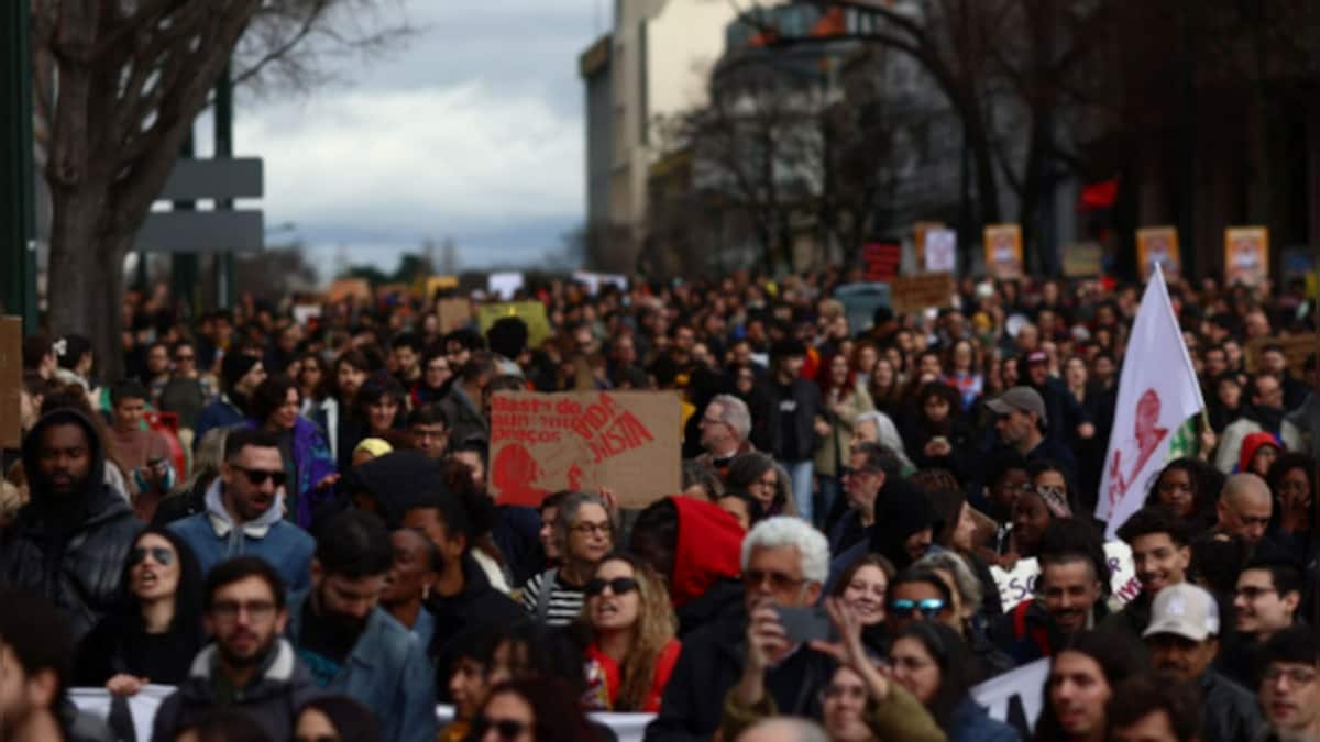Portugal: Large mob takes Lisbon streets to protest cost of living ...