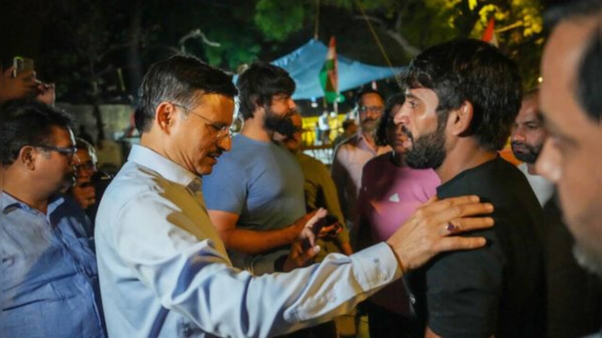 WFI protest: Sports Authority of India official meet protesting ...