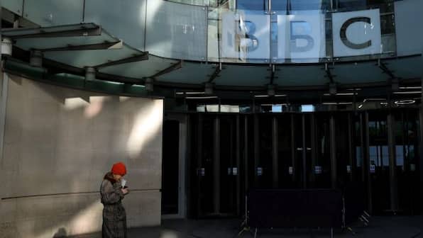 Twitter labels BBC as ‘government-funded media’: Who owns UK’s national ...