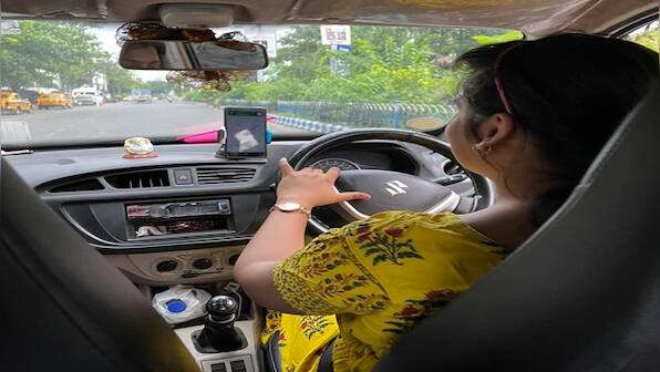 Kolkata man shares inspiring story of woman Uber driver; post goes ...