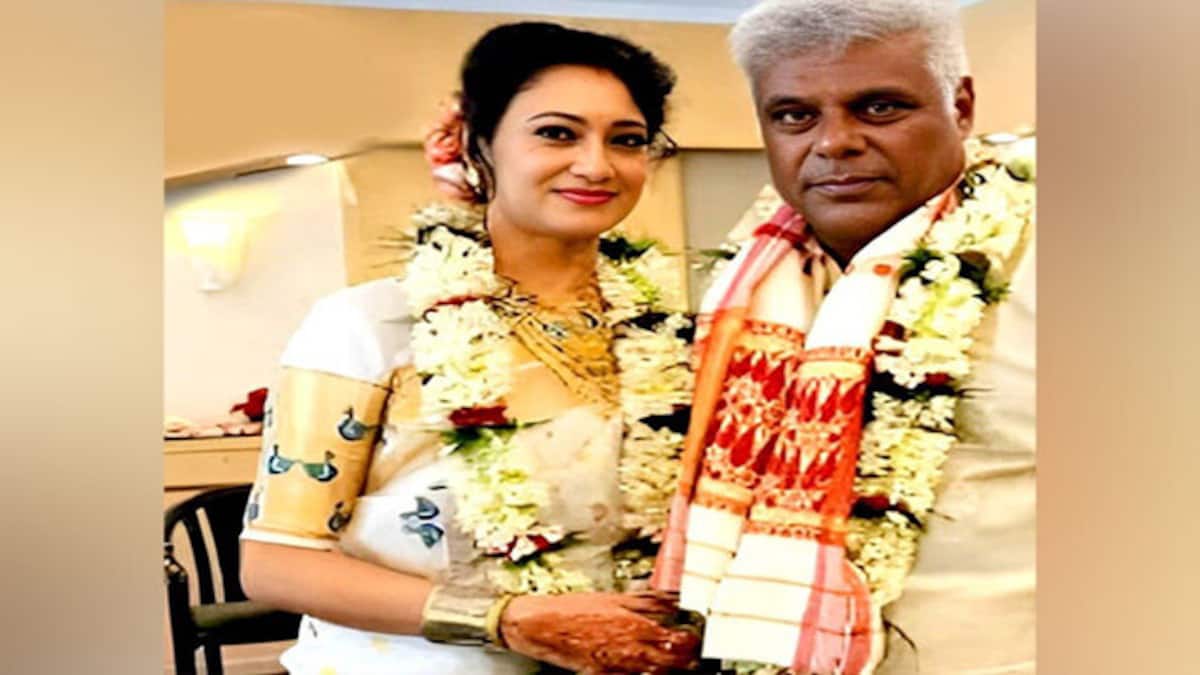 Ashish Vidyarthi's first wife drops cryptic post after his second ...