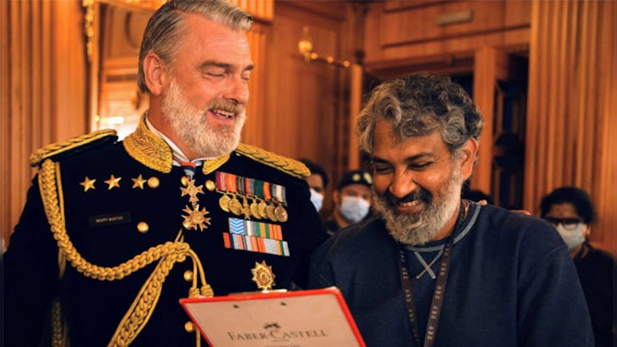 'RRR' director SS Rajamouli condoles Ray Stevenson's demise: 'Working ...