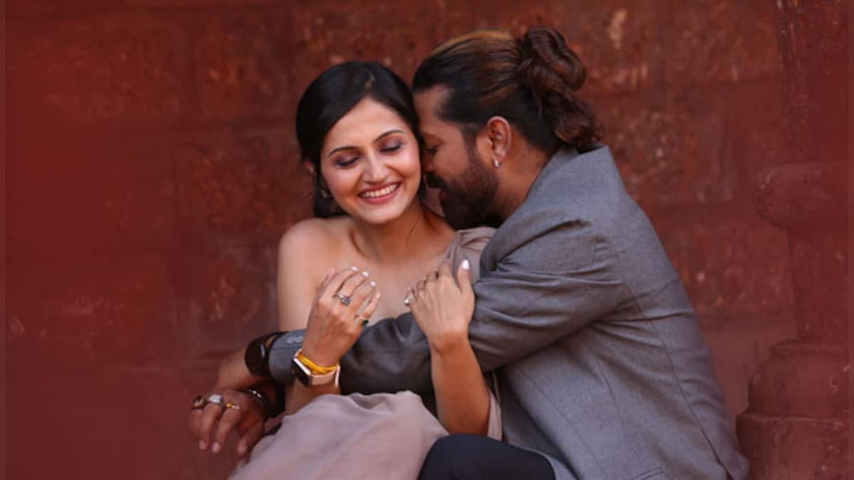 First look of song Na Ishq Tumse Karenge, featuring Sonal Singh out ...