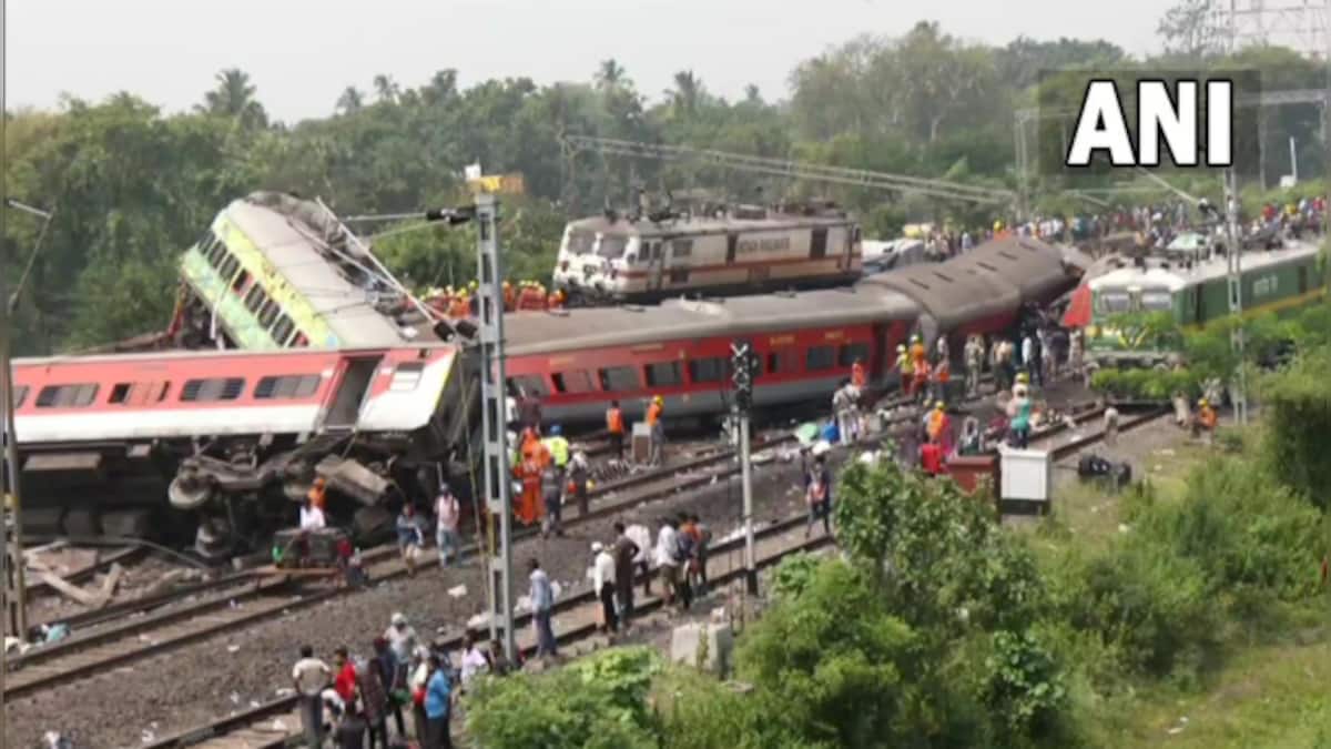 Odisha Train Accident: Rescue teams working on cutting through last ...