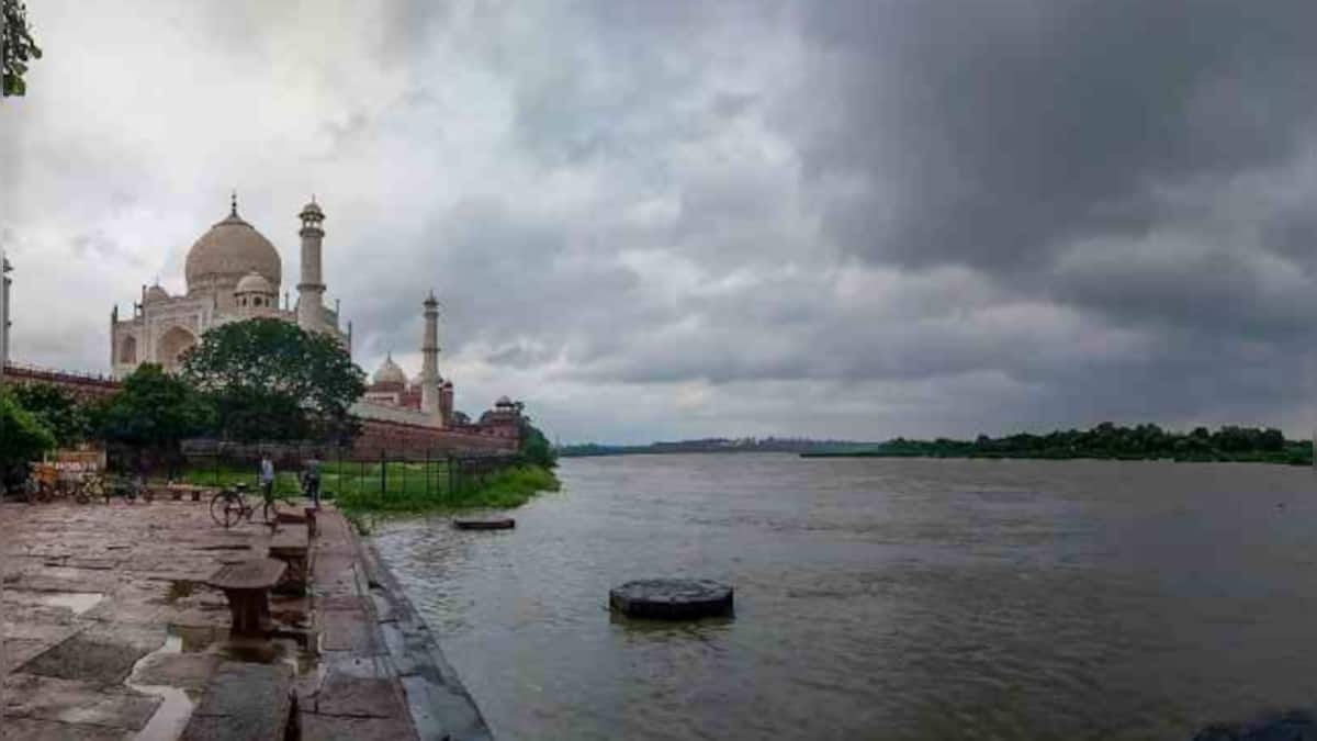 Yamuna waters touch walls of Taj Mahal for the first time in 45 years ...