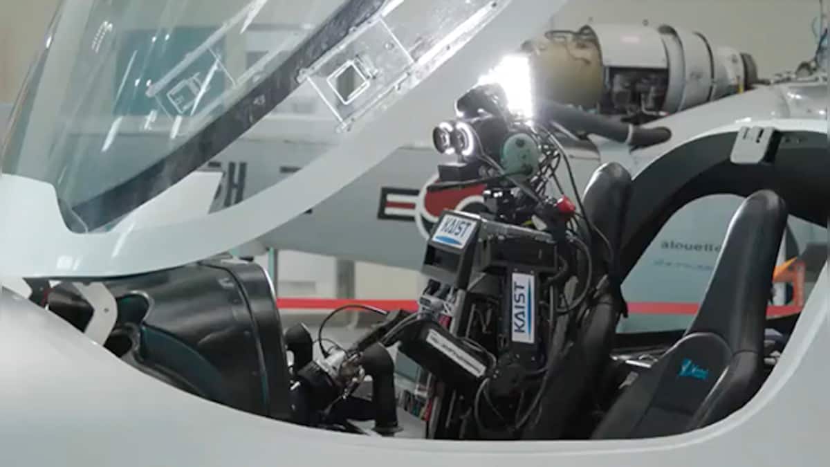 AI Top Gun: Meet PiBot, a humanoid that has pipped pilots on every ...