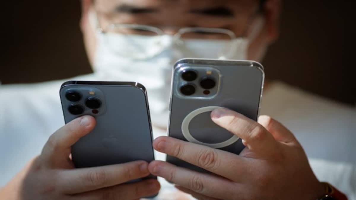 Why China has banned government officials from using iPhone – Firstpost