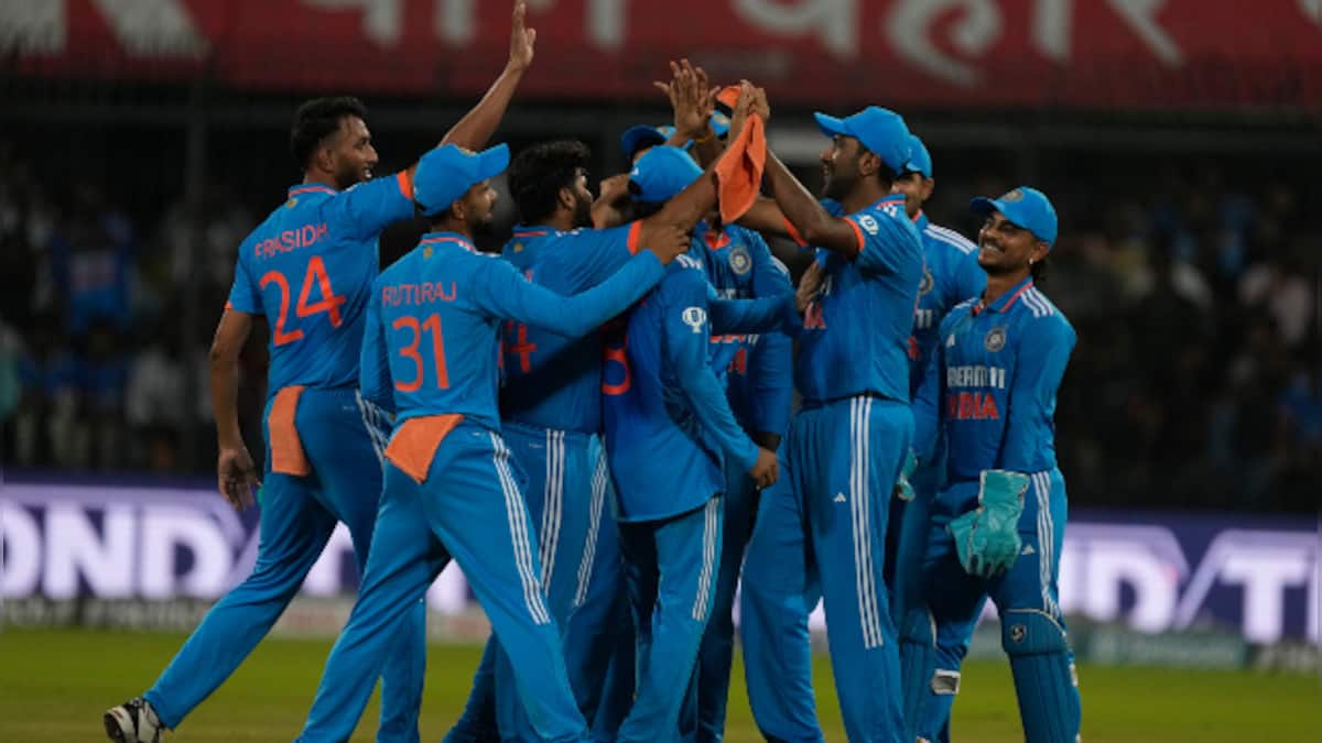 Highlights, India vs Australia 3rd ODI in Rajkot: Aussies win by 66 ...