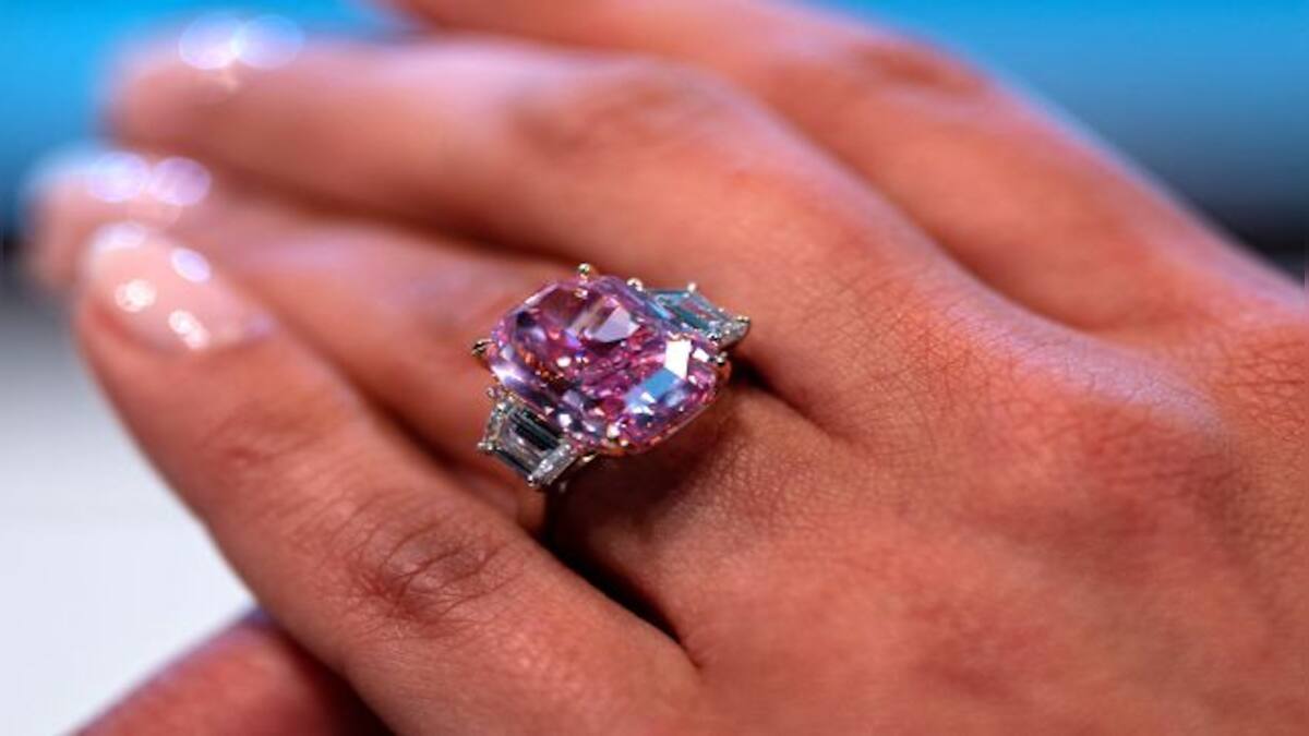 Secret’s Out: The science of how pink diamonds get their colour ...