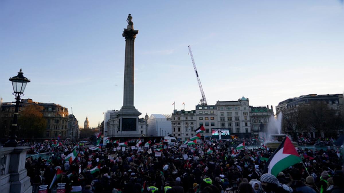 Tens of thousands of protesters march in London for full ceasefire in ...