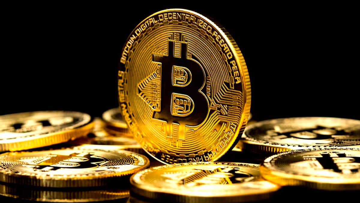 The Real Cost of Bitcoin: Each transaction uses about a swimming pool's ...