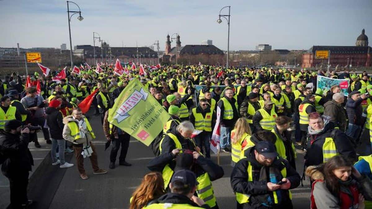 What's behind Germany's transport strikes? – Firstpost