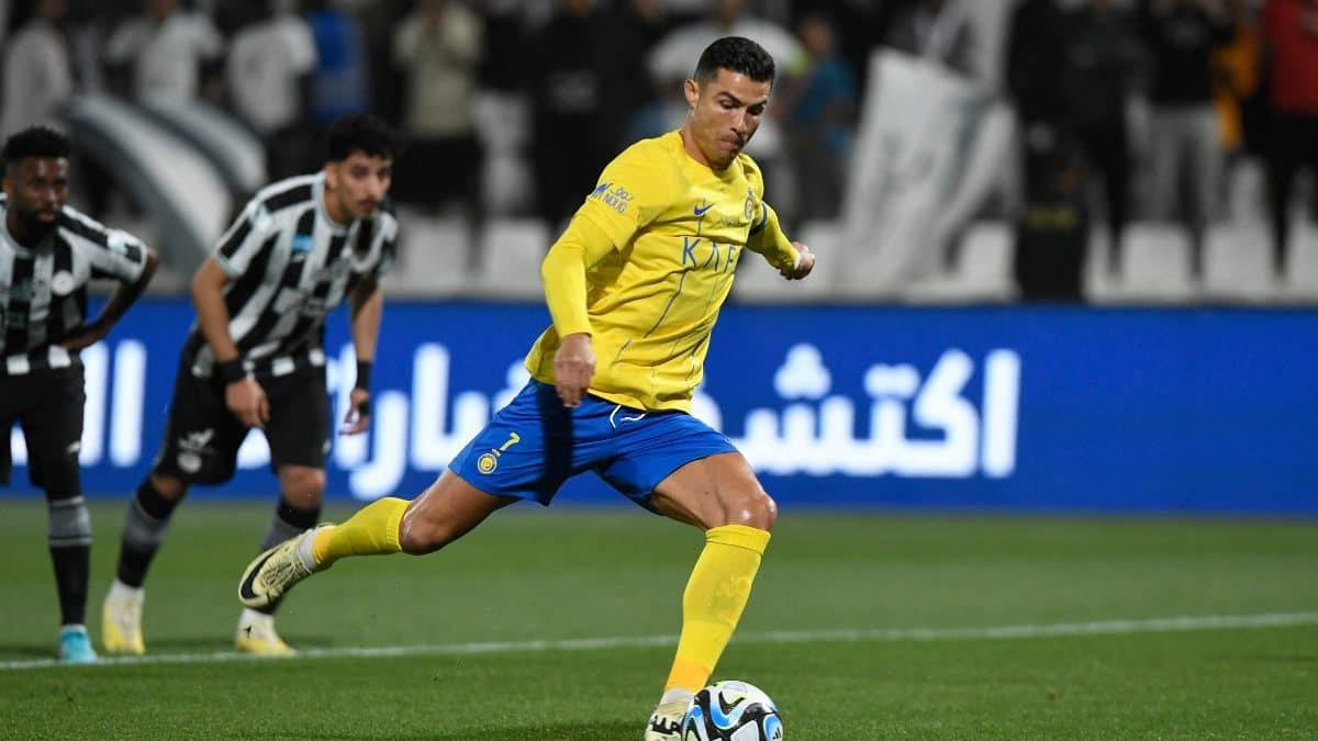 Al Nassr's Cristiano Ronaldo handed one-match ban for obscene gesture in Saudi league match ...