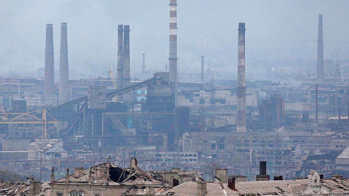 Ukraine claims to have hit a major Russian steel plant on attack ...