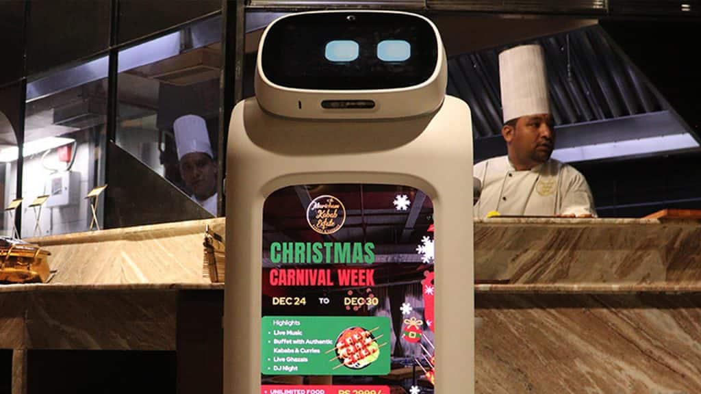 Small Wonder: Robots are taking over as waiters, servers in restaurants ...