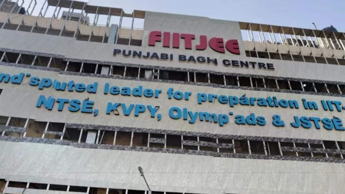 Why FIITJEE newspaper advertisement, mocking its former student, is ...
