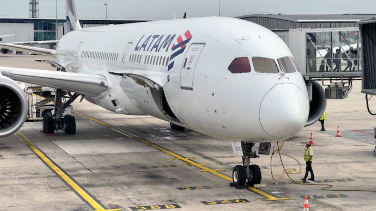 'People flew around': 50 passengers injured after Australian flight ...