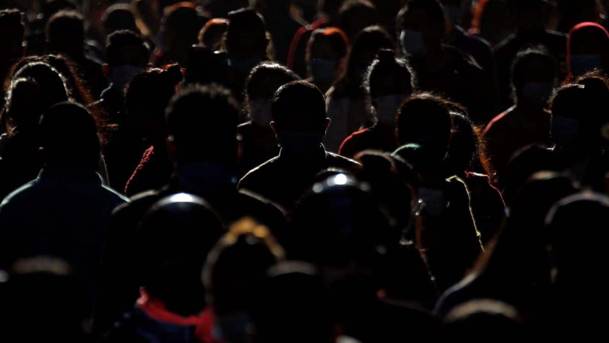Global population to decline for several years ahead, study finds ...