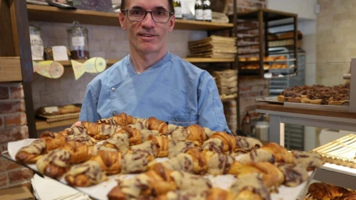 The Crookie never crumbles: The French pastry that has got people ...