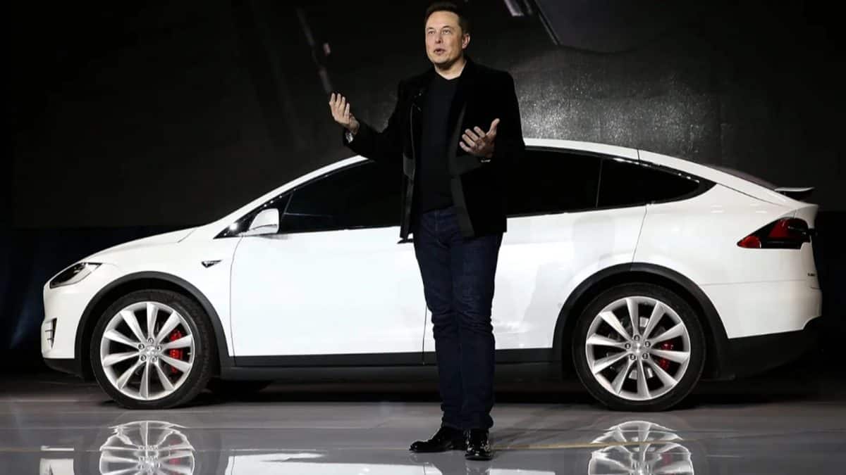 Tesla’s Big Emergency: Elon Musk’s EV company slashes prices for EVs ...