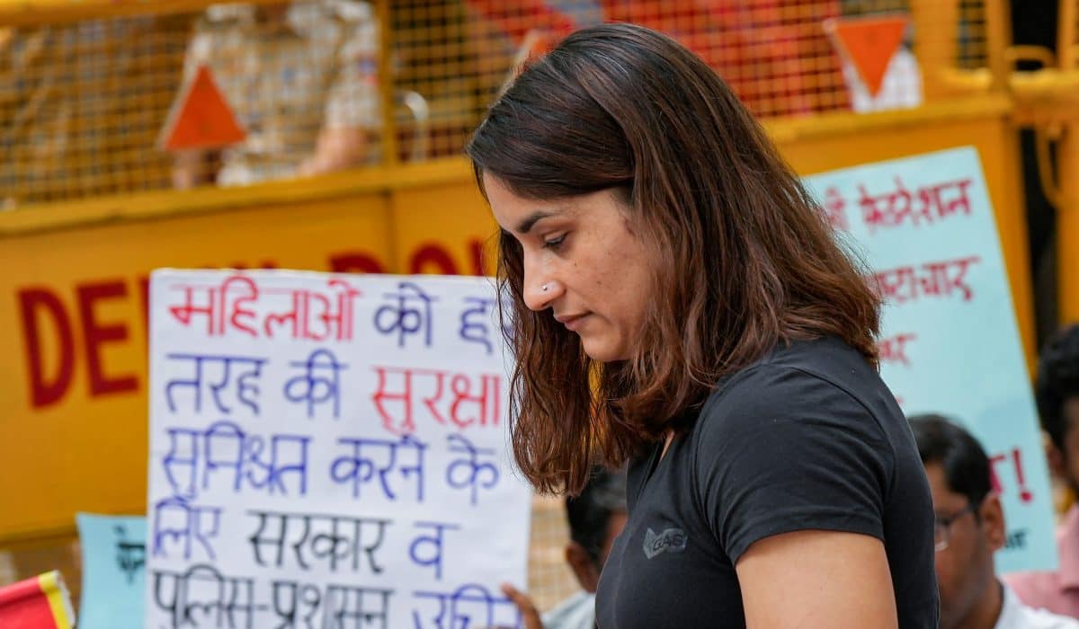 From fighting officialdom to reaching Olympic final, Vinesh Phogat ...
