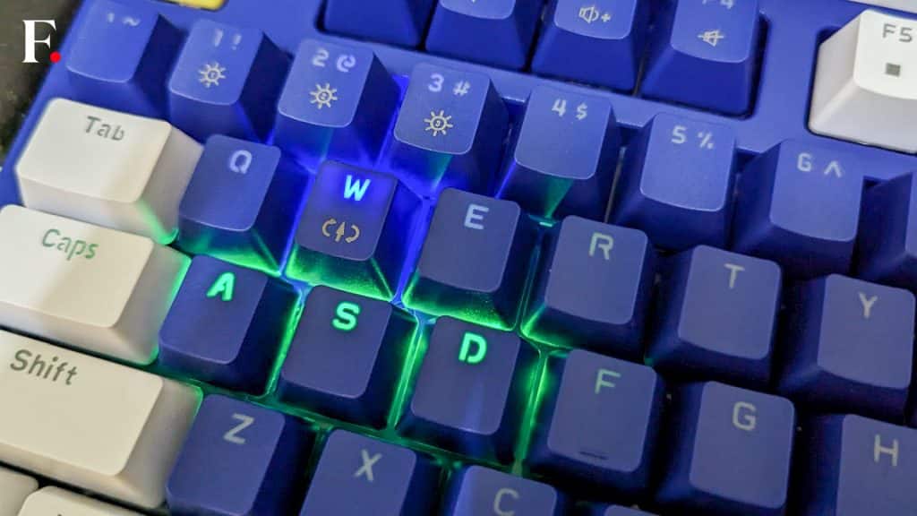 Portronics K2 Mechanical Gaming Keyboard + OnePlus 12R Genshin Impact ...