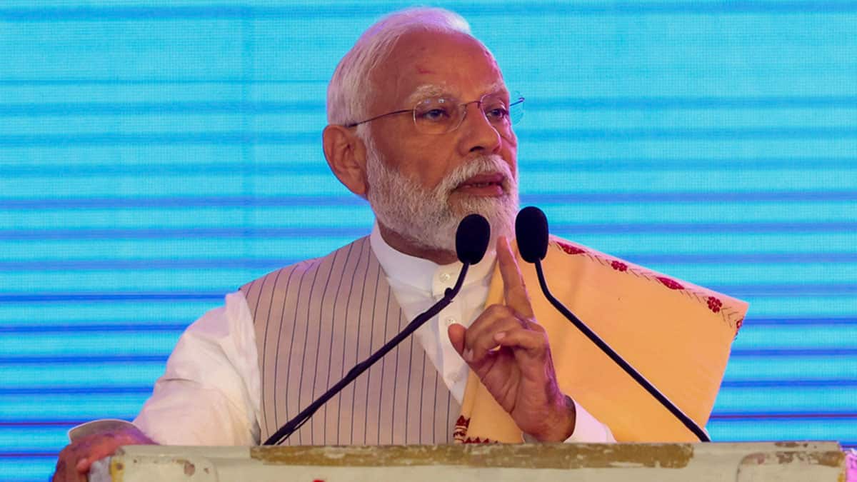 Modi cites Andhra quota case as he comments on Calcutta HC's OBC ...