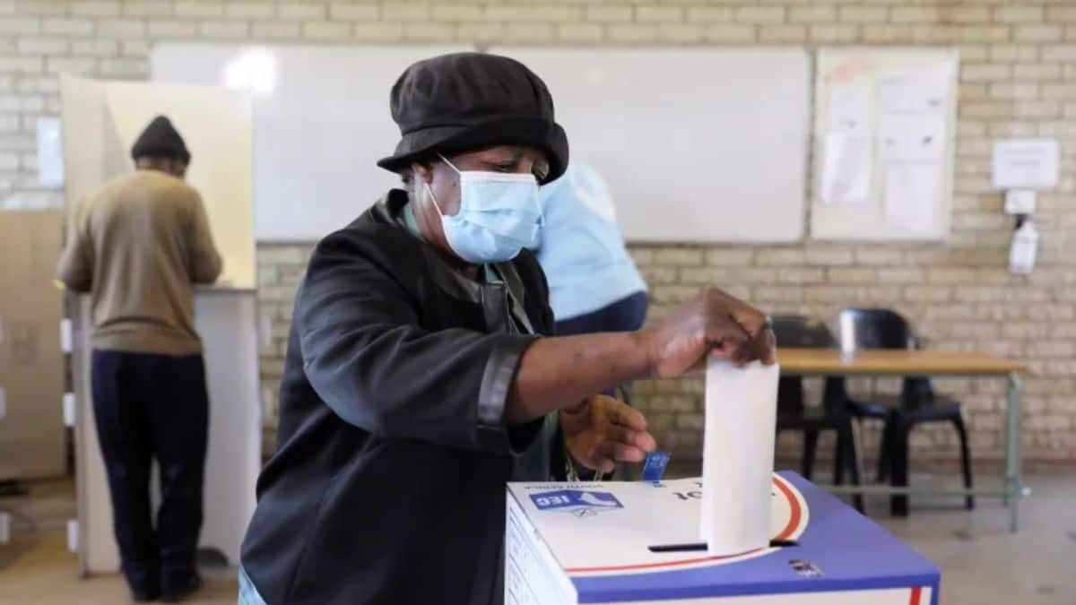 South Africa Elections: ANC expected to lose majority as it polls just ...