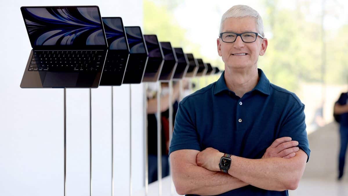 Apple becomes first company to cross $1 trillion in brand value, says ...