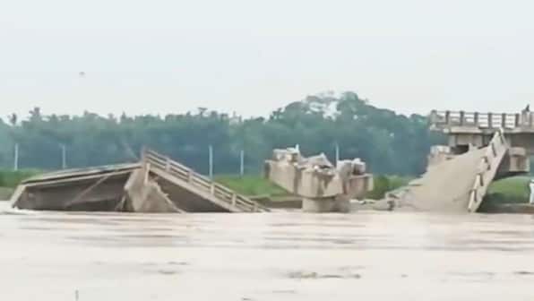 WATCH: Newly constructed Rs 12 crore bridge in Bihar’s Araria collapses ...