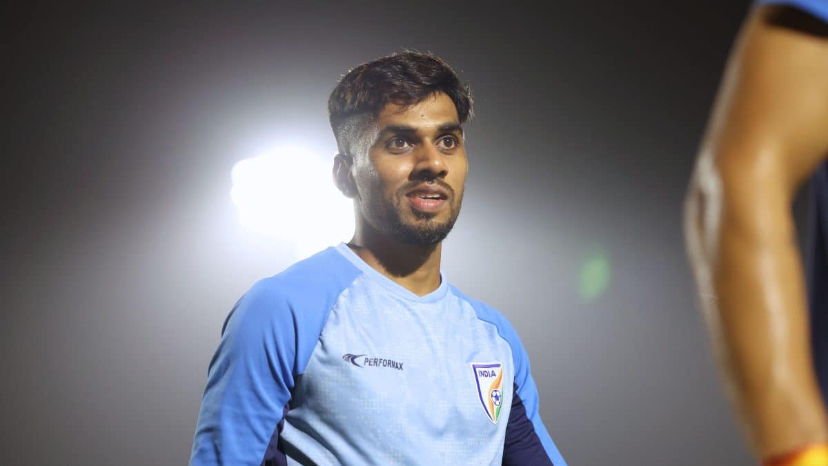 'I watch Kevin De Bruyne very closely and try to learn from him': India ...