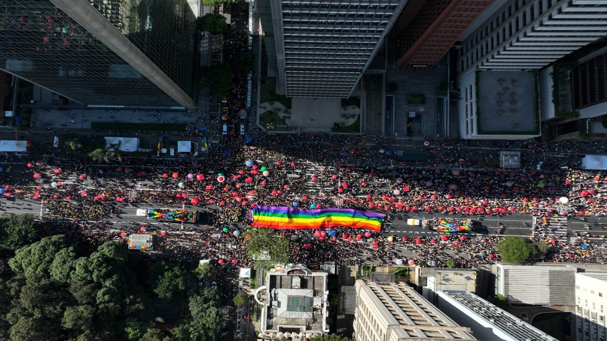 Brazil's gay pride parade claims national symbols – Firstpost