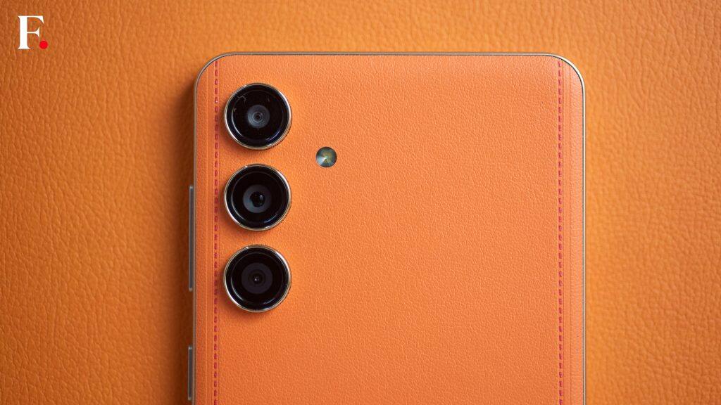 Samsung Galaxy F55 Review: Samsung’s stylish gamble works wonders ...