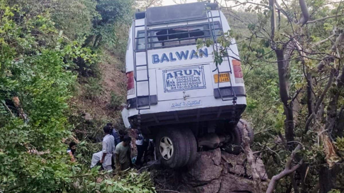 'Have to start war with Pakistan if...': WATCH Union Minister says ...