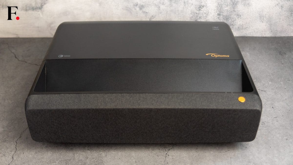 Optoma L1+ Ultra Short Throw Projector Review: Compact size, massive ...