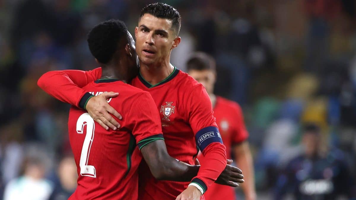 WATCH: Cristiano Ronaldo wonder strike as Portugal beat Republic of ...
