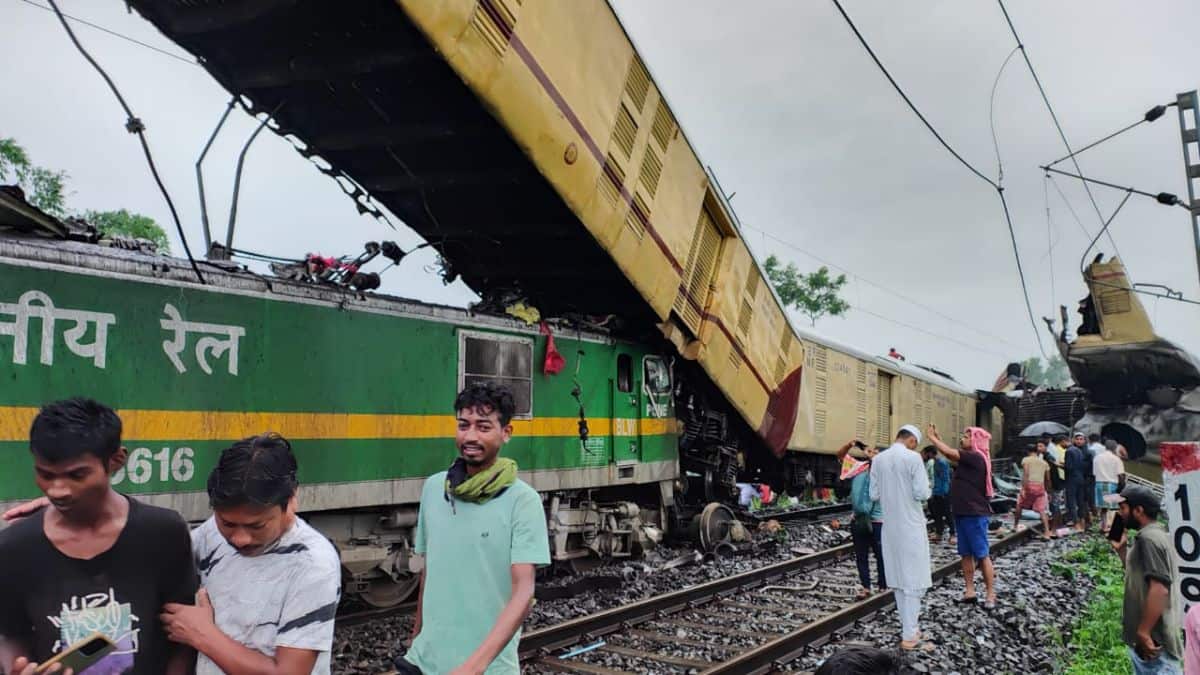 Faulty signalling system, absence of 'Kavach': What caused Kanchanjunga ...