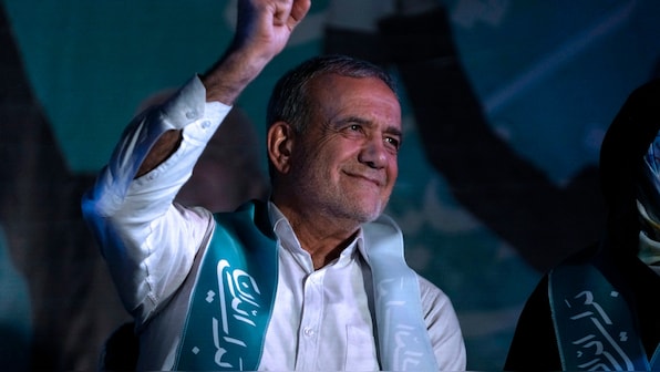 Meet Masoud Pezeshkian 69 Yr Old Heart Surgeon Who Is Irans Next