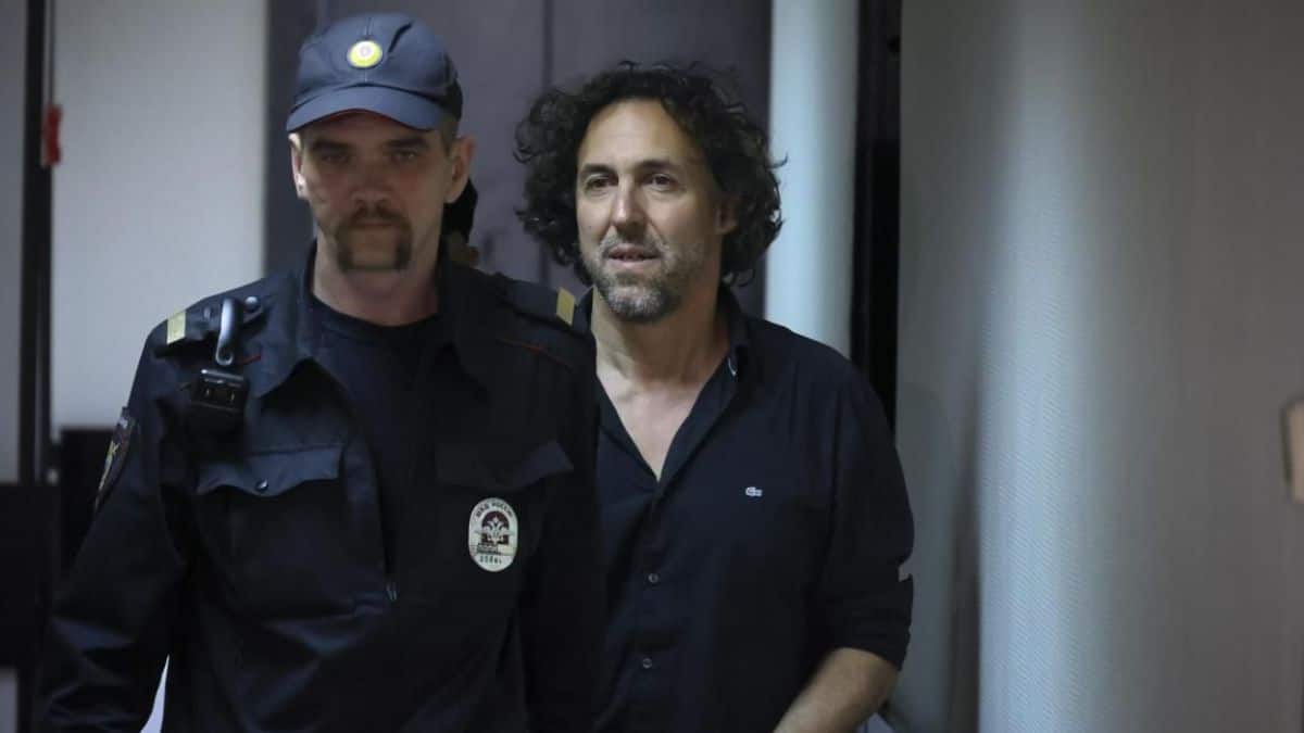 French 'spy' arrested in Russia, pleads guilty to charges of collecting ...