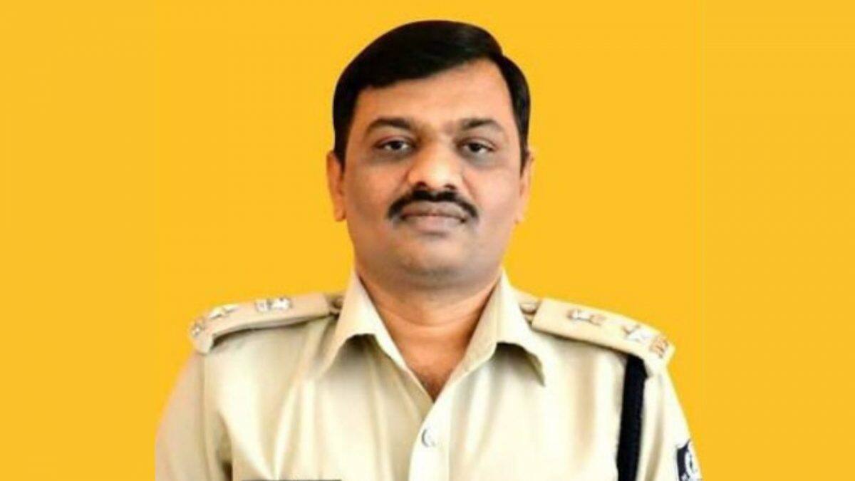 Odisha IPS officer suspended for 'forcibly’ entering lady inspector's ...