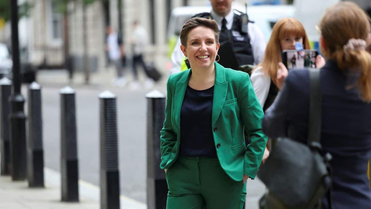 Blue, red, green, orange: How do political parties in UK pick colours ...