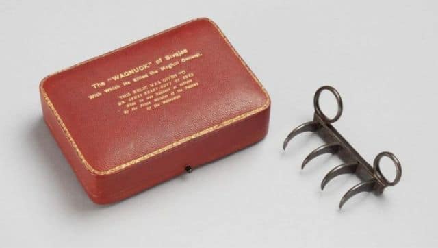 Shivaji's 'Wagh Nakh' brought to India from London museum for display ...