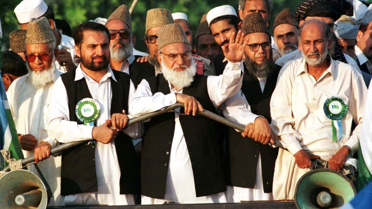 What is Jamaat-e-Islami, the Pakistan-backed group, that fuelled the ...